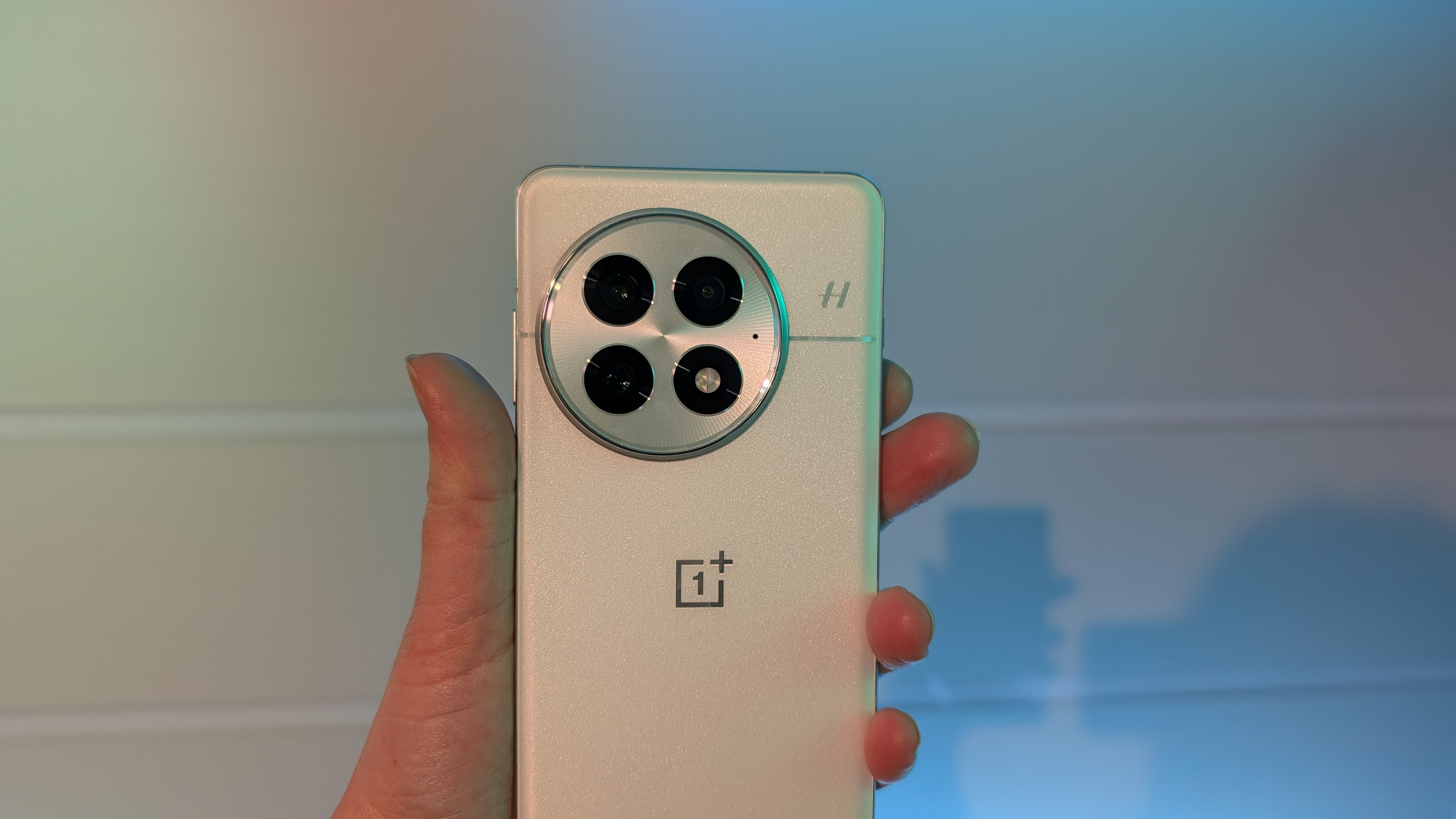 Découvrez le nouveau smartphone OnePlus, proposé à un prix qui pourrait ...